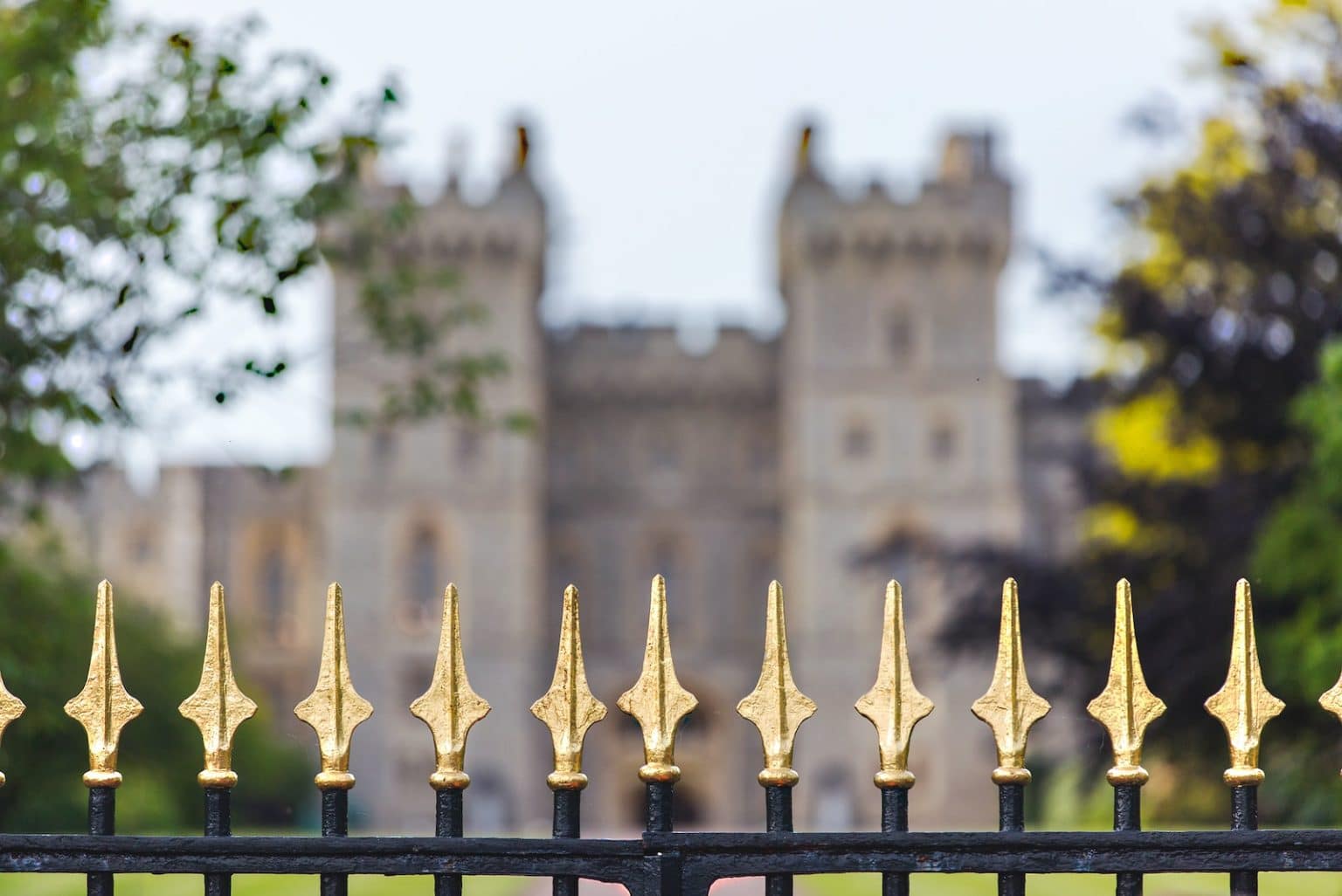 30 Poems About The Monarchy - The Teaching Couple